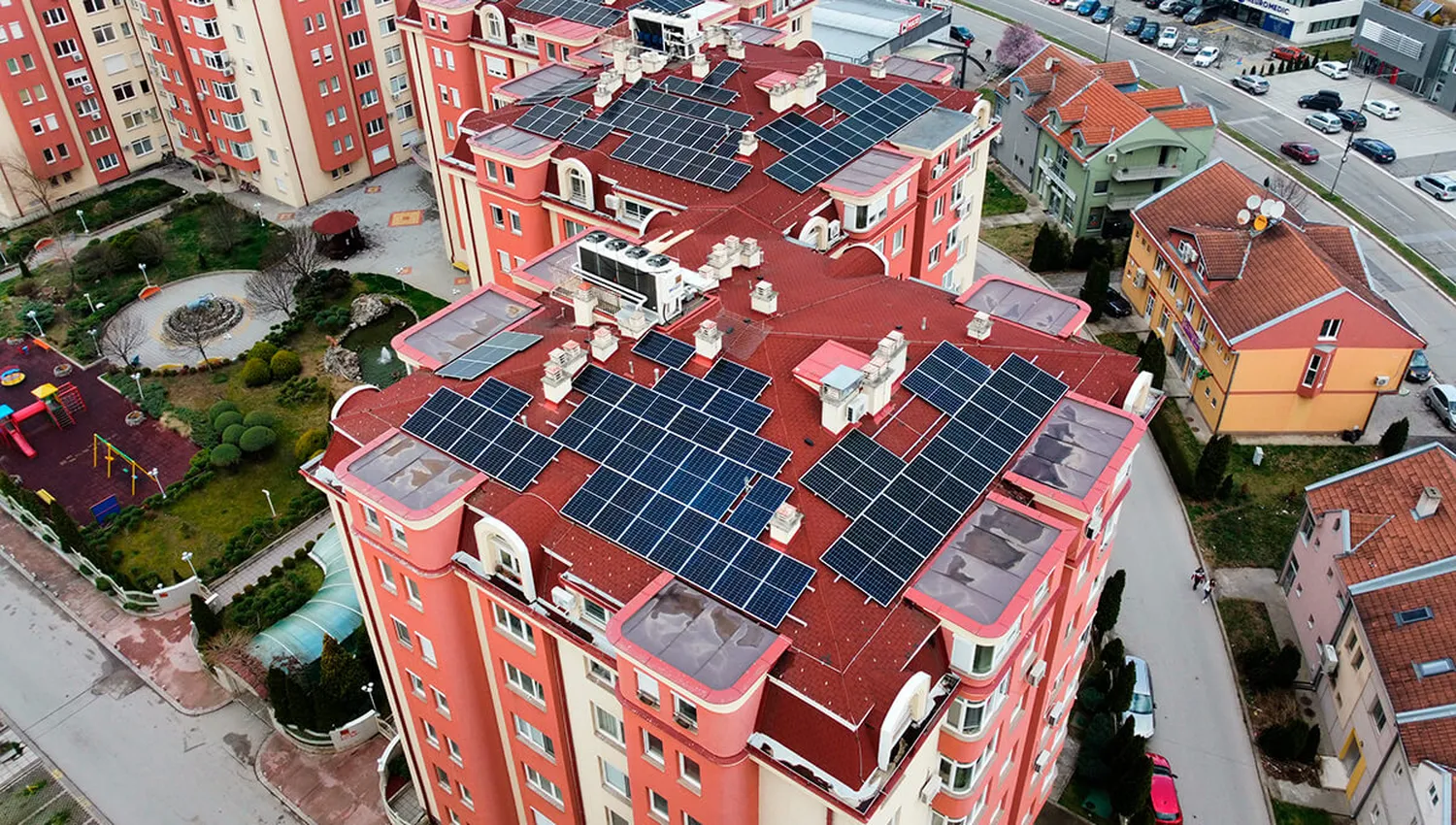 Solarne elektrane na krovovima zgrada: Nova era energetike | Aktual.rs